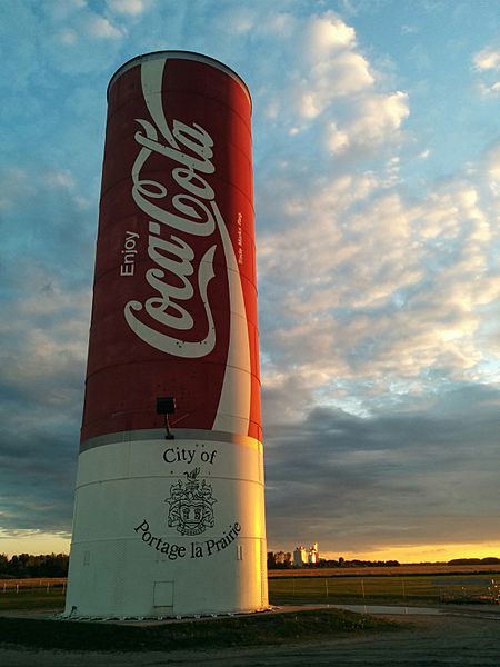 Image: World's largest Coke can, Portage la Prairie, MB