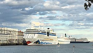 Flynn Cruiseport Boston Facts for Kids