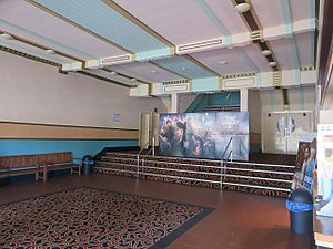 Saraton Theatre Facts for Kids