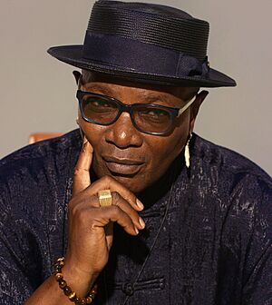 Levy Lee Simon Facts for Kids