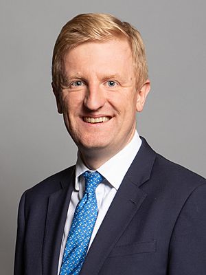 Oliver Dowden Facts for Kids