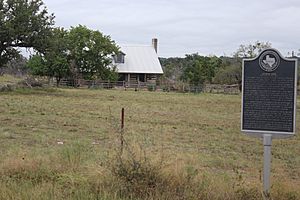 Round Mountain, Texas Facts for Kids